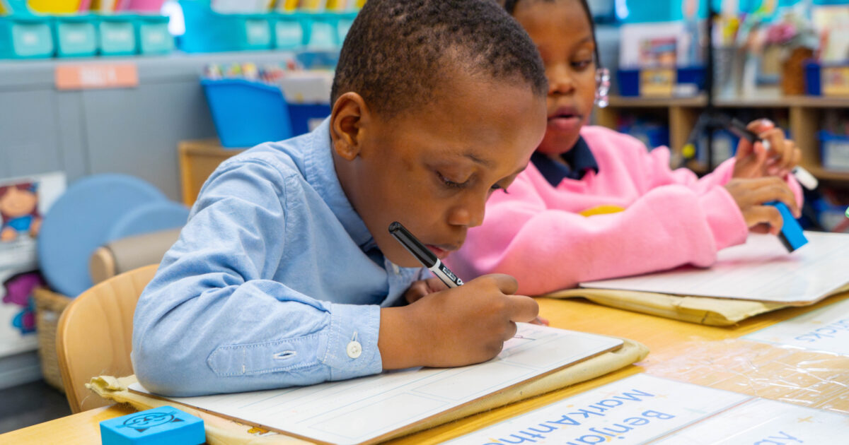 How to Teach Writing a Simple Sentence | Reading Universe