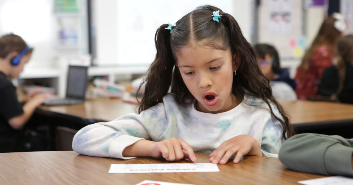 Lesson Plans for Teaching Articulation with… | Reading Universe