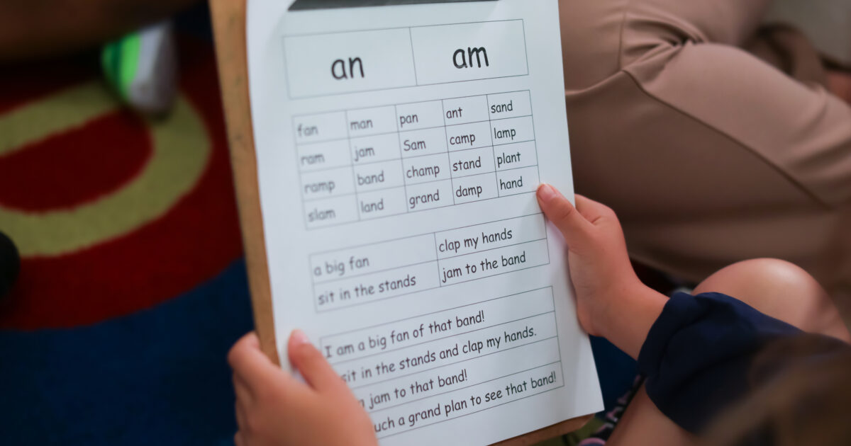 Lesson Plans for Glued Sounds | Reading Universe