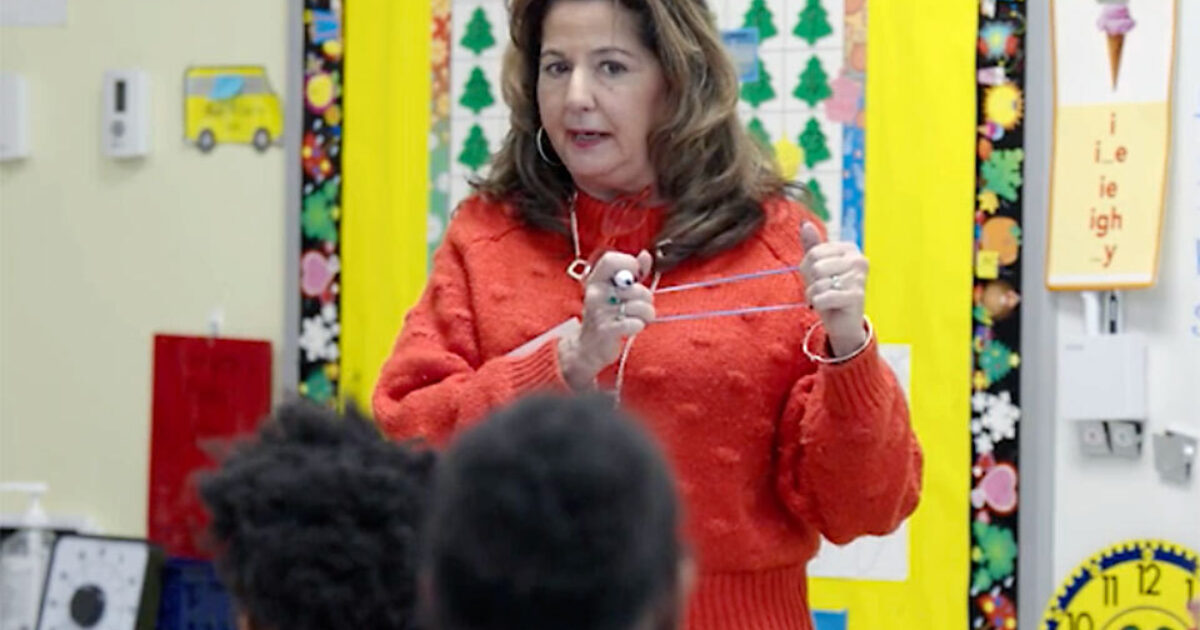 Lesson Plan for Sentence Expansion | Reading Universe